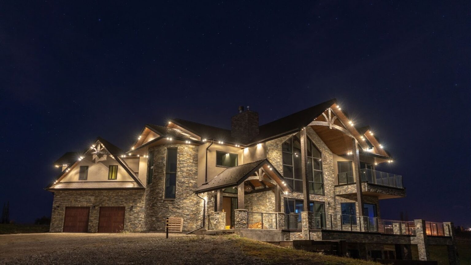 Outdoor Lighting Company in Edmonton, AB | Astoria Lighting Co.