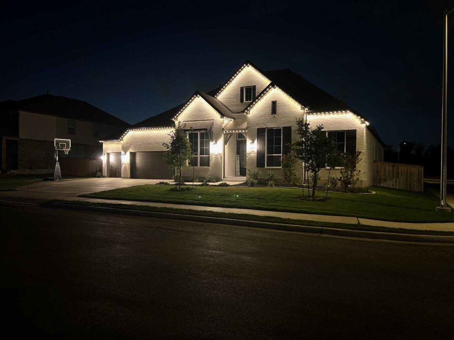 Permanent Outdoor Lights - Astoria Lighting Co